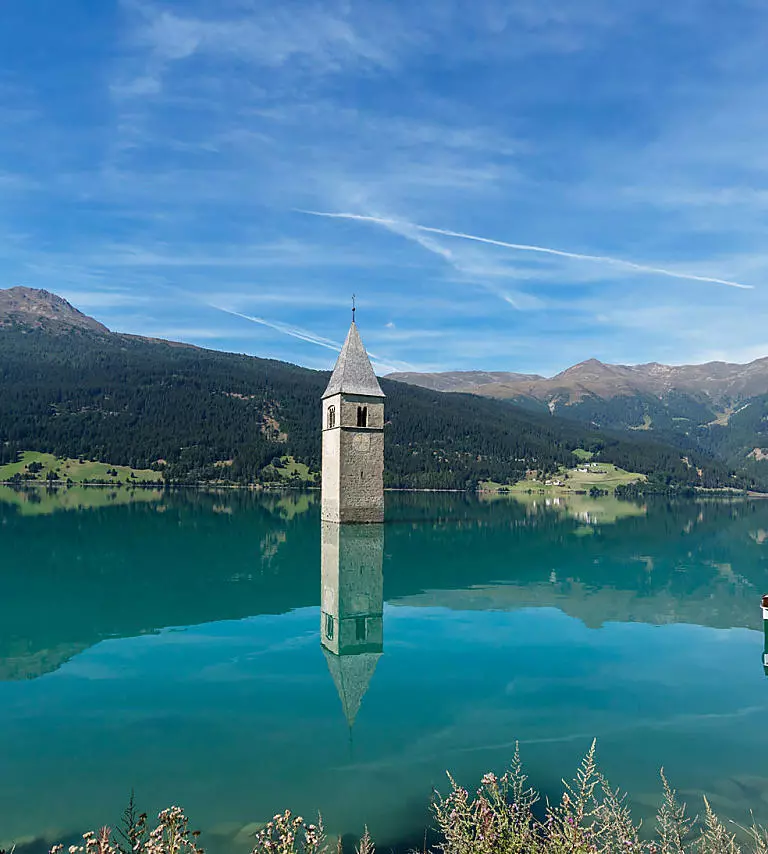 Reschensee im Oberen Vinschgau - Südtirol